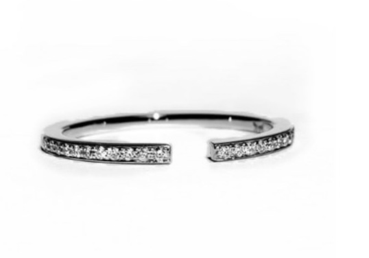 3 Reasons You Need A Spacer Band In Your Ring Stack - Adiamor Blog